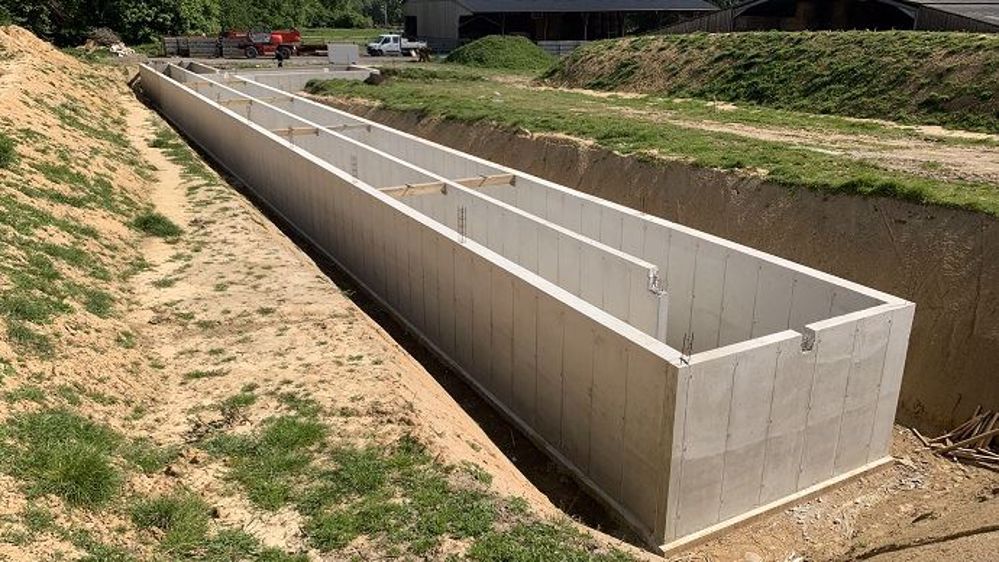 Reportage construction stabulation, plan de bâtiment, robot de traite Lely