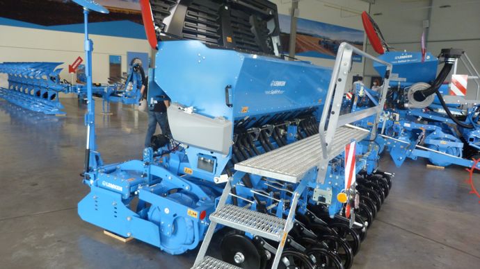Lemken renouvelle ses semoirs mécaniques Saphir