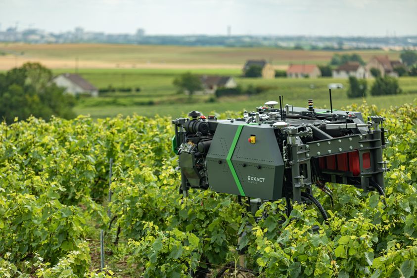 Exxact Robotics Traxx : un robot tout-terrain pour vignes étroites
