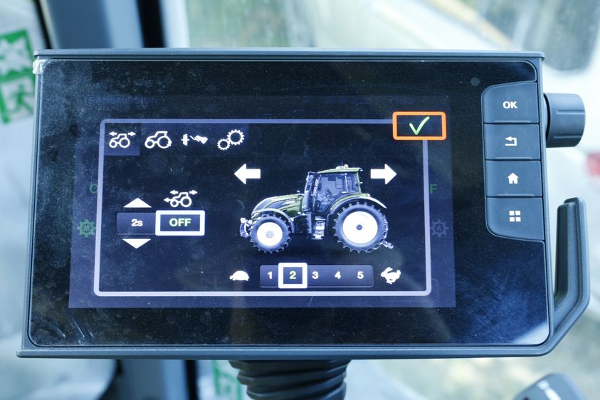 Essai tracteur Valtra T215 Versu : le point technique