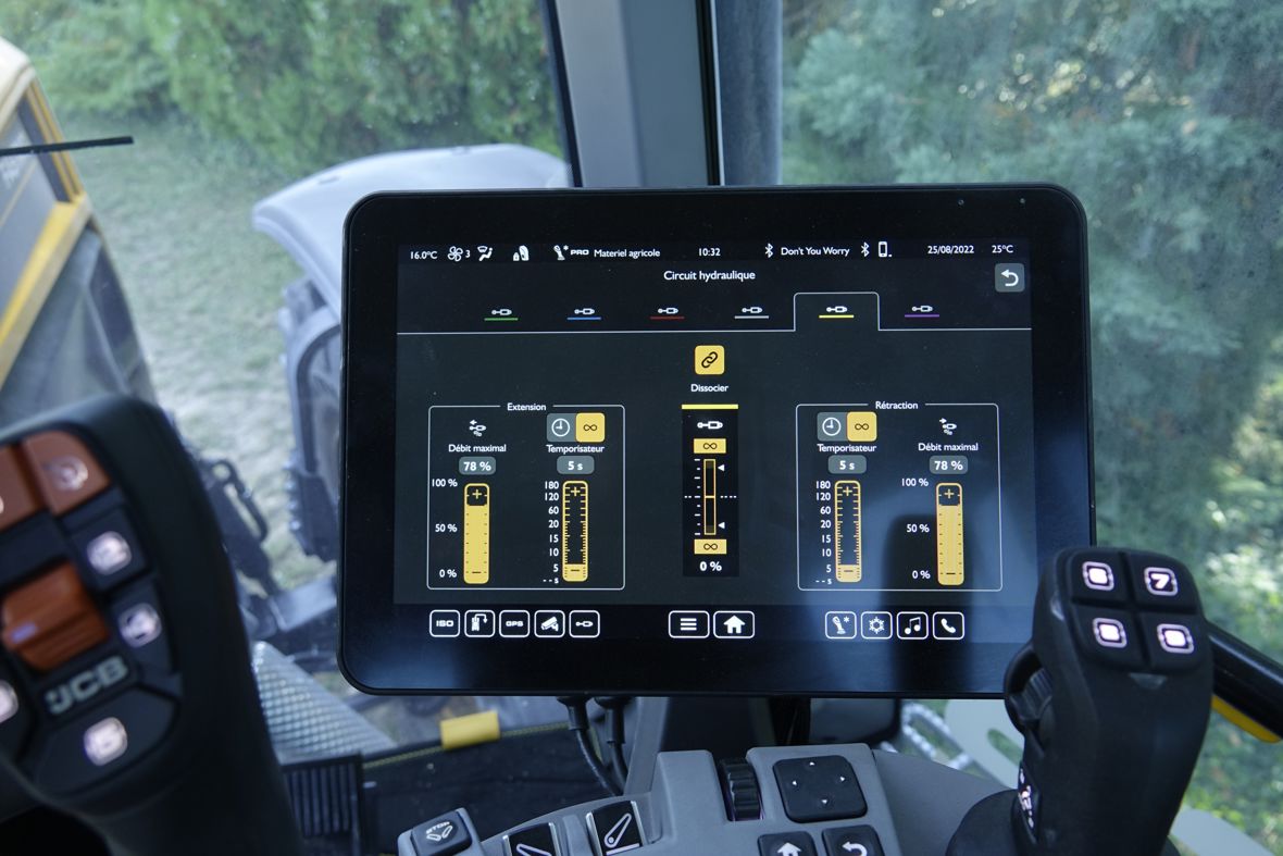 Essai tracteur JCB Fastrac iCon 4220 : le point technique