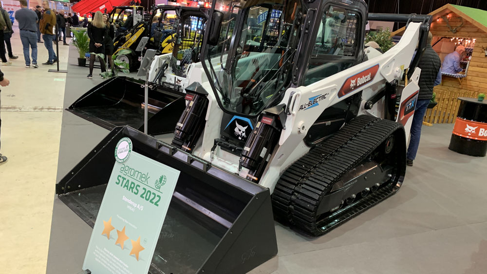 La chargeuse compacte sur chenilles Bobcat T7X 100 % électrique se dévoile