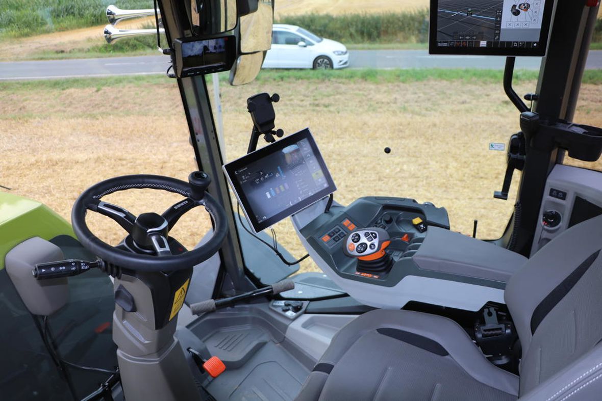 Le tracteur Claas Xerion atteint 650 ch
