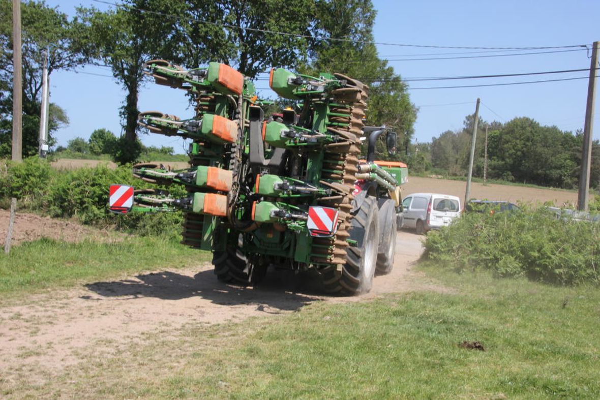 ETA David et Yvon : première saison du combiné de semis Amazone Precea