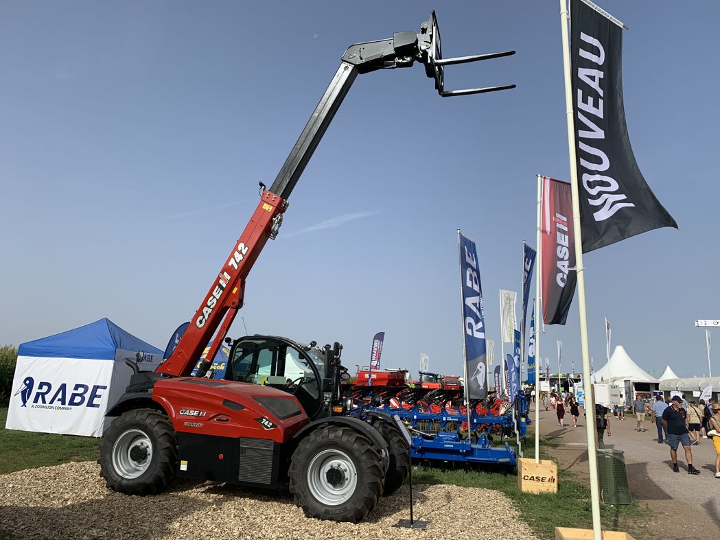 Case IH : les chariots télescopiques Farmlift plus affûtés