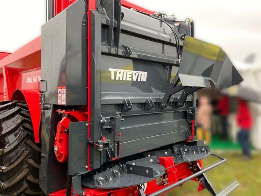 La table d’épandage des Thievin Maral Pro monte en gamme