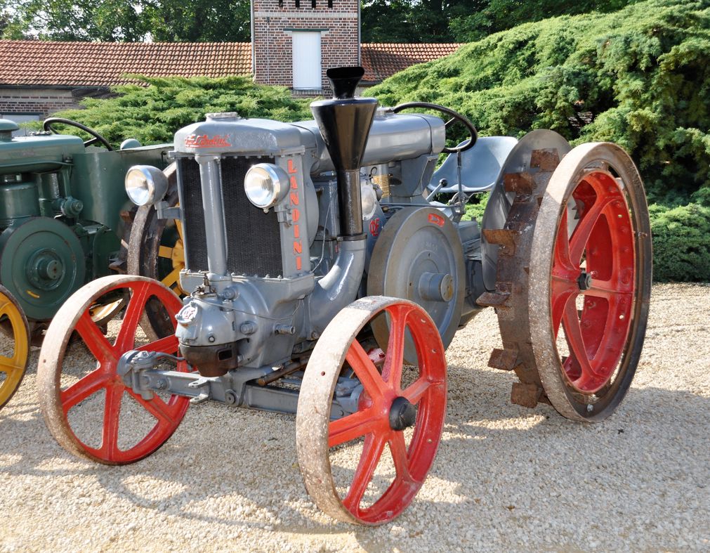 Les Landini semi-diesel restent des tracteurs prisés des collectionneurs.