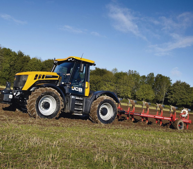 Fiche technique Tracteurs JCB FASTRAC 3200 Xtra de 2013