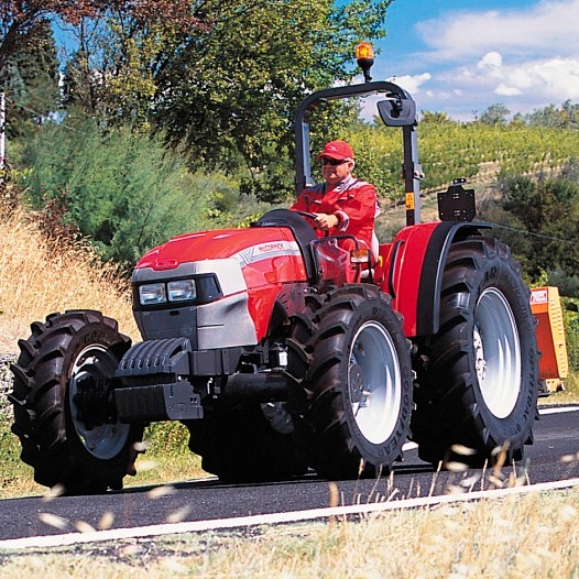 Fiche technique Tracteurs Mc CORMICK C 80-L de 2010